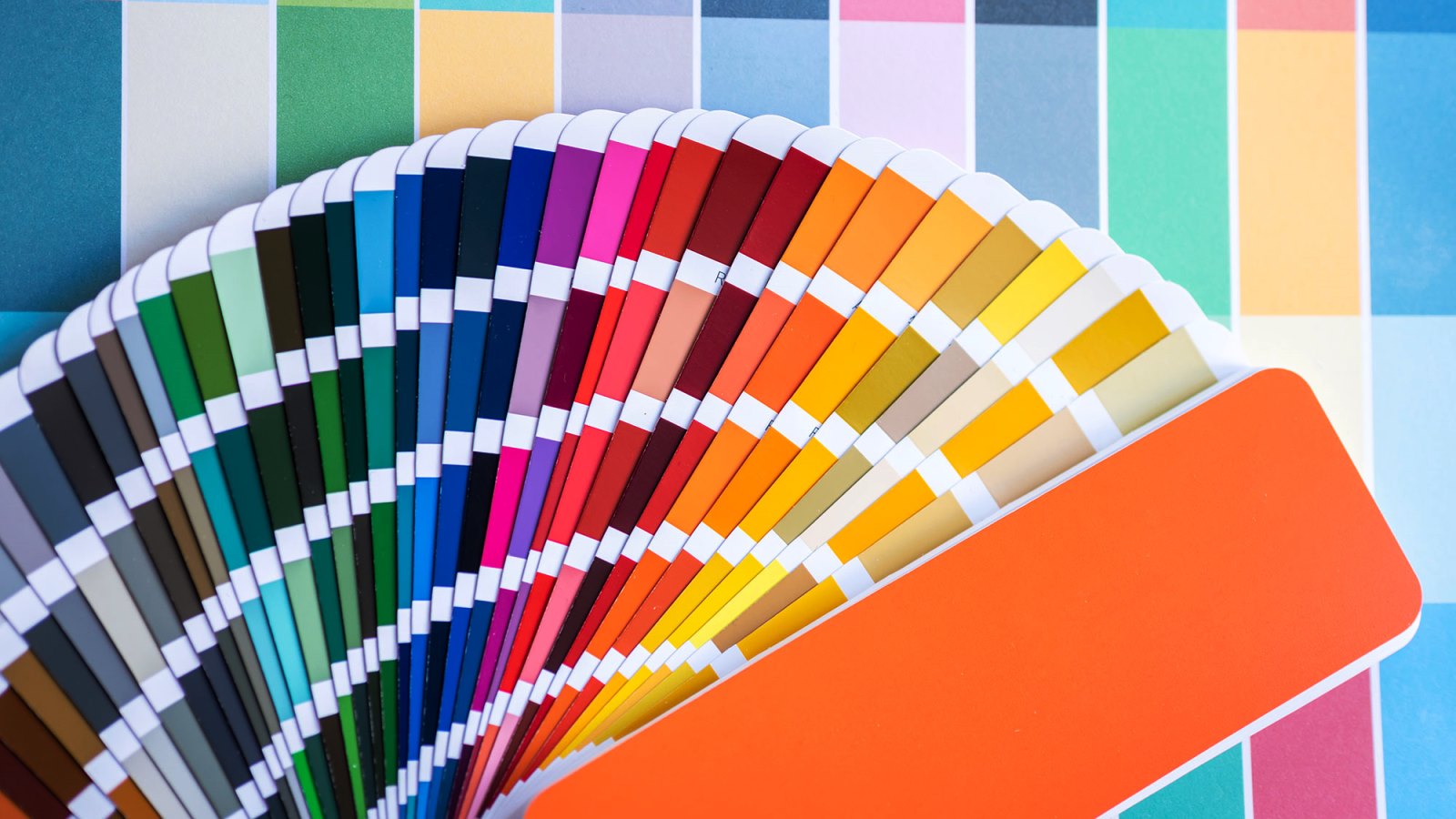 Renkler İşinizi Nasıl Etkiler | Yücel BİNİCİ